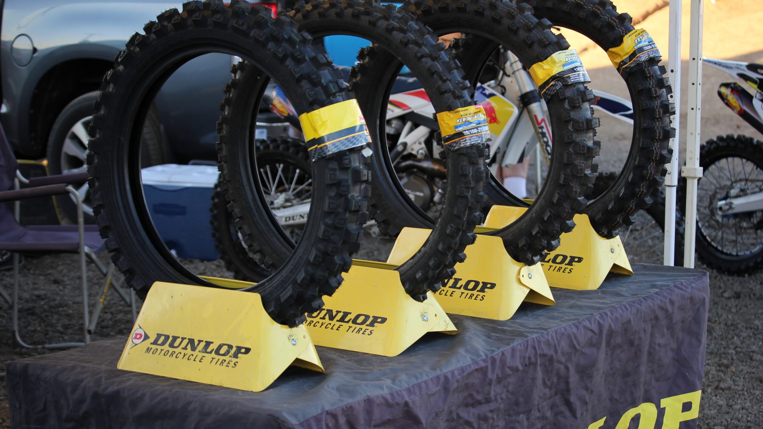 Dunlop Tires Returns for the South National - Over The Hill Gang